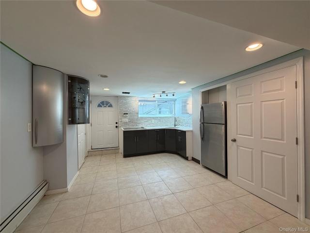 7311 Avenue West | Compass
