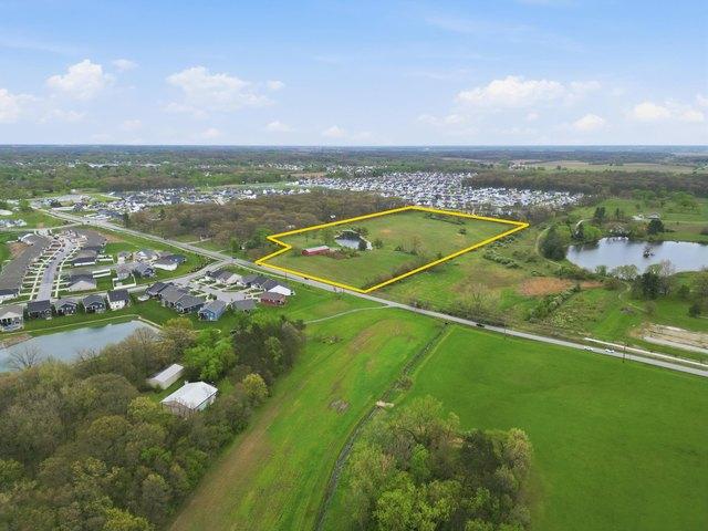 7311 E 117th Ave, Crown Point, IN 46307