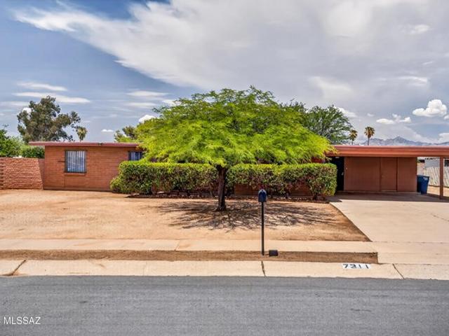 7311 E Victoria Dr, Tucson, AZ 85730