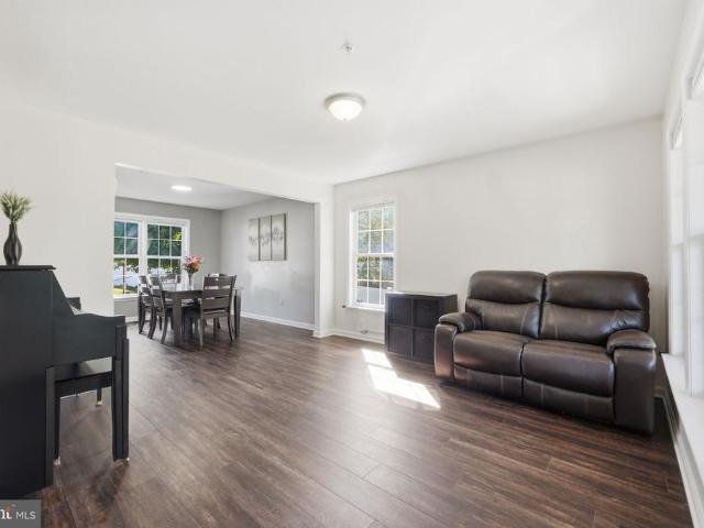 7311 Webster Lane