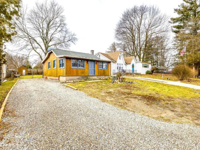 7312 Forest Drive