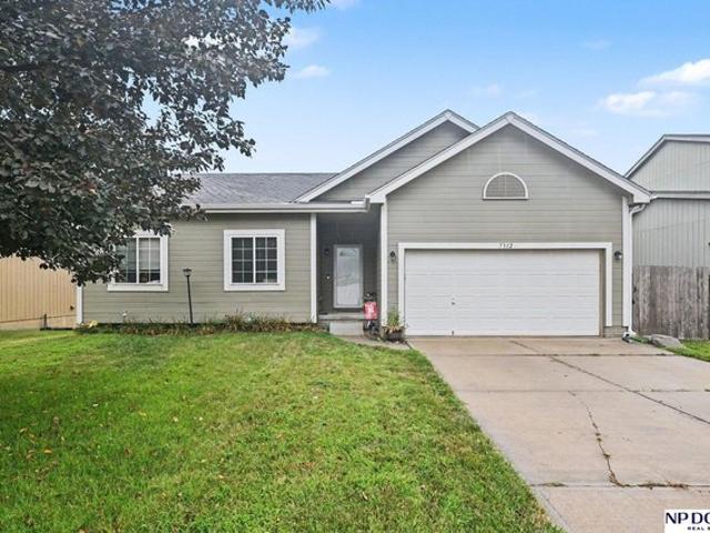 7312 S 182nd St, Omaha, NE 68136
