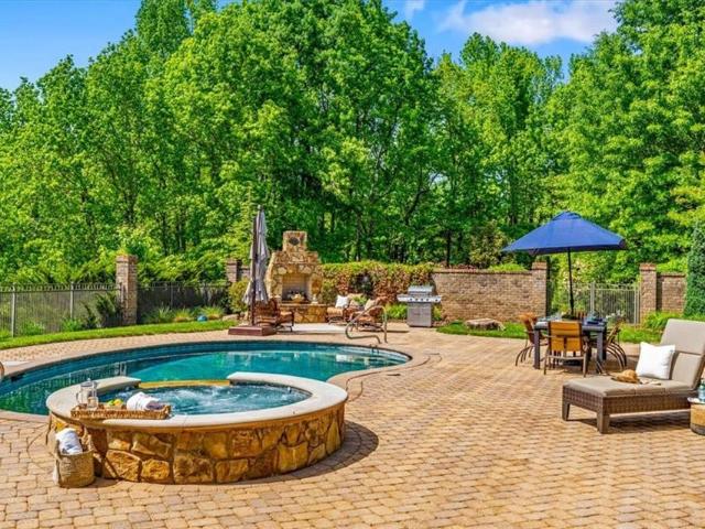 7313 Autumn Lake Drive