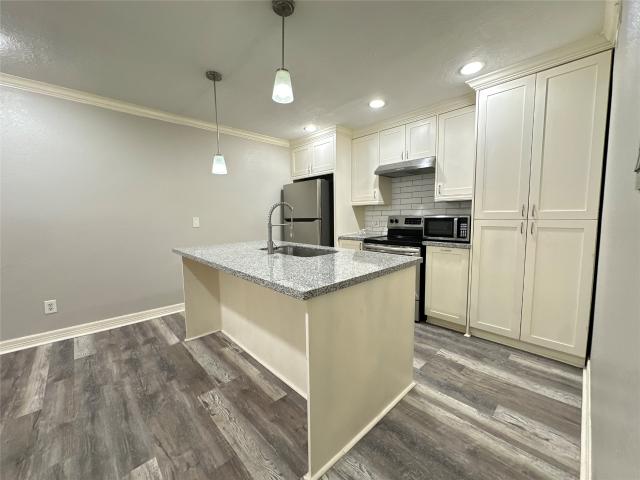 7313 Gulf Fwy, Unit 903, Houston, TX 77017 | MLS #35296 | Compass