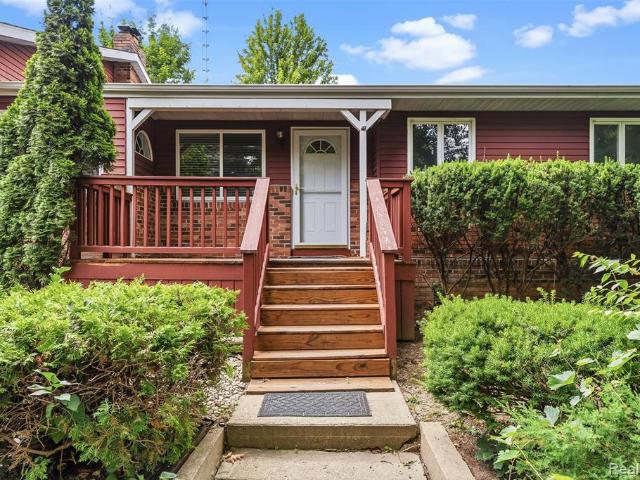 7313 River Road