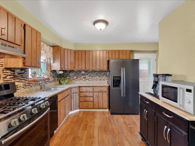 7313 Yates St, Louis, MO 63116 | Compass