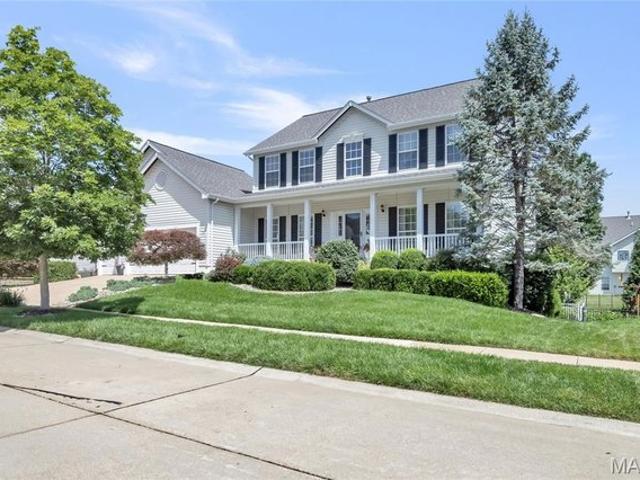 731 Castle Pines Dr, Ballwin, MO 63021
