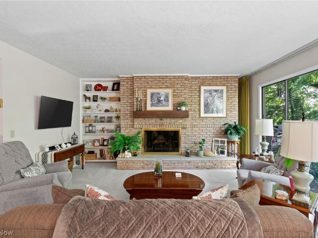 731 Creekside Drive 38