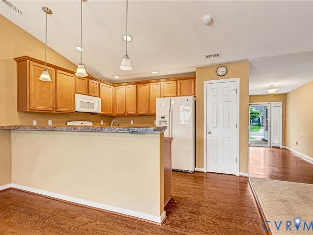 731 Anne Lane 4P