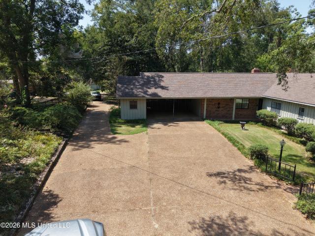 731 Academy Drive