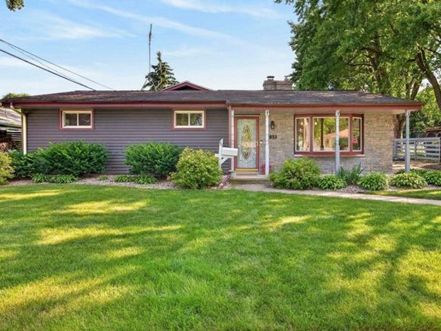 731 E Harding Dr, Appleton, WI 54915