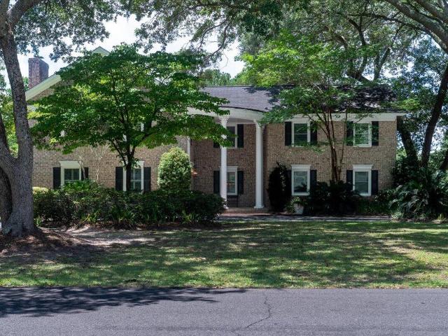 731 Knotty Pine Road