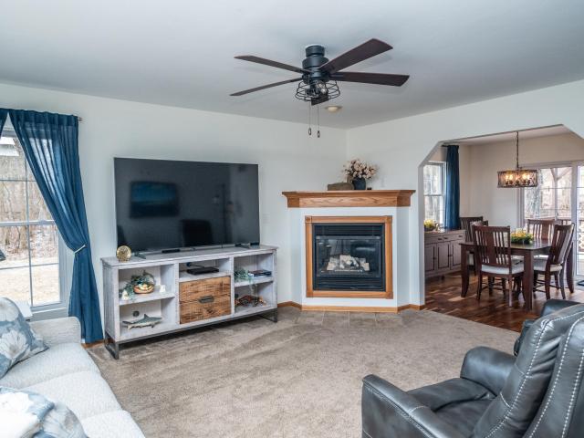 731 Hidden View Ct