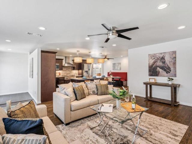 731 Iris Ave, Imperial Beach, CA 91932 | MLS #NDP2604 | Compass