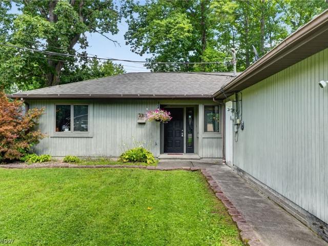 731 Lark Court