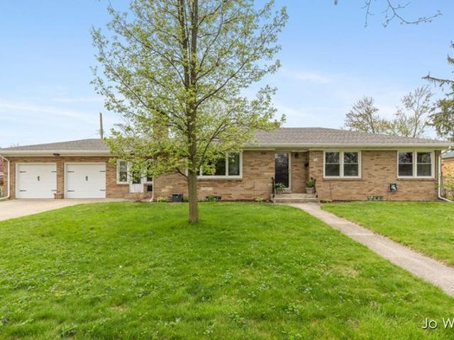 731 Larkspur Ave NW, Grand Rapids, MI 49504