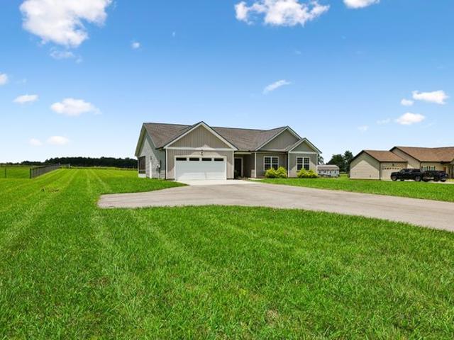 731 N Main St, Morrison, TN 37357