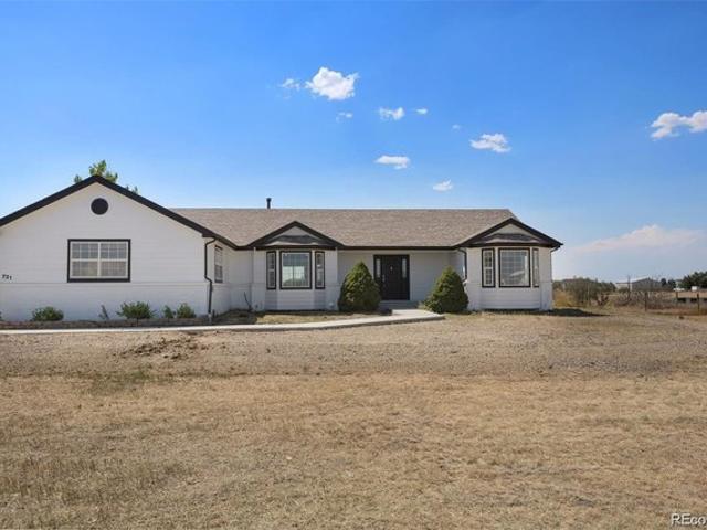 731 Shoshone St, Strasburg, CO 80136