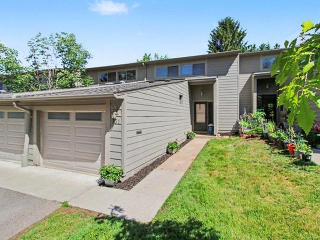 731 Skynob Dr, Ann Arbor, MI 48105