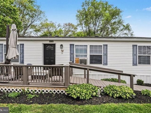 731 Primrose Ln, Ephrata, PA 17522