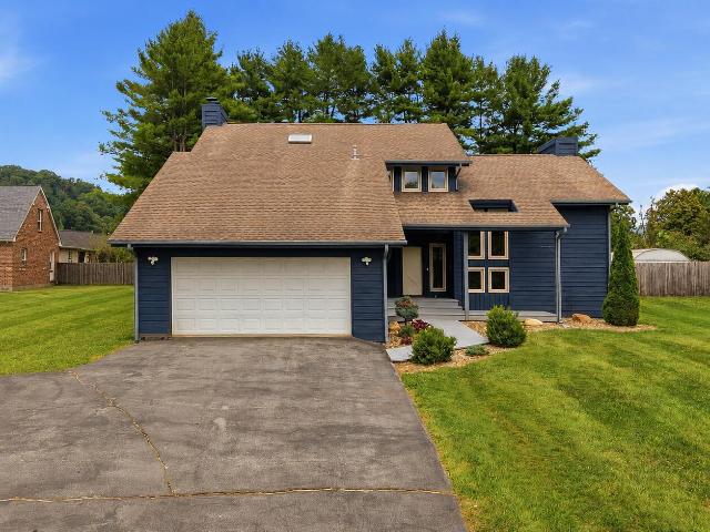 731 Redwood Drive
