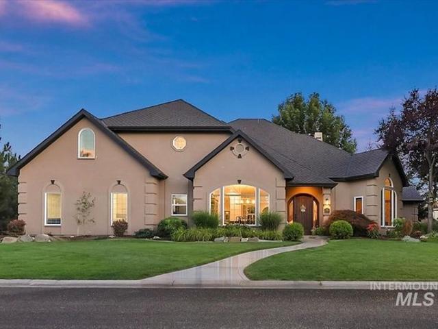731 W Bogus View Dr, Eagle, ID 83616