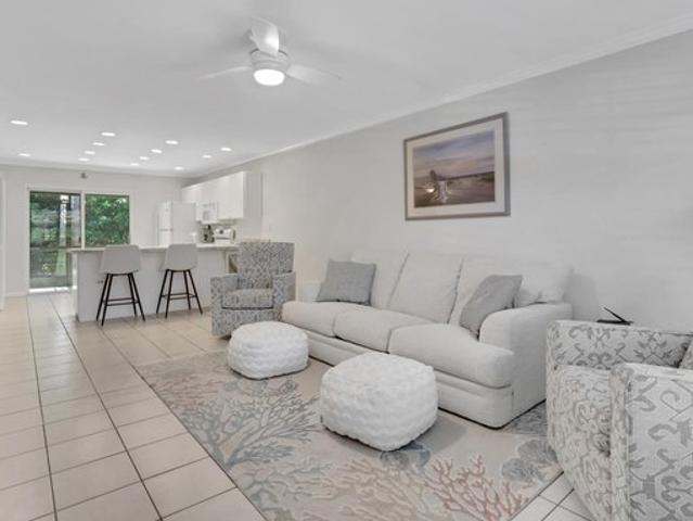 731 W Elkcam Cir Unit B113, Marco Island, FL 34145