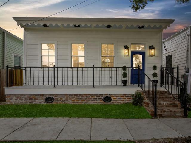 731 Valence Street