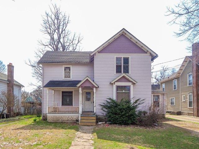 731 Village St, Kalamazoo, MI 49008