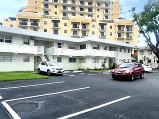 7324 SW 82nd St #B206, Miami, FL 33143