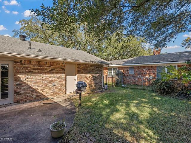 7325 Camelback Drive
