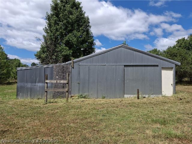 7325 Ivy Lane