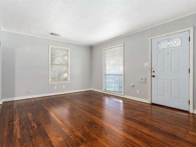 7326 Casa Loma Avenue