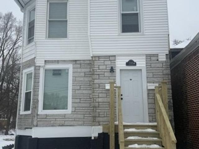 7326 S Woodlawn Ave, Chicago, IL 60619