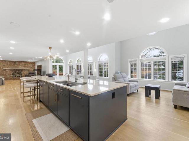 7327 Westerly Lane