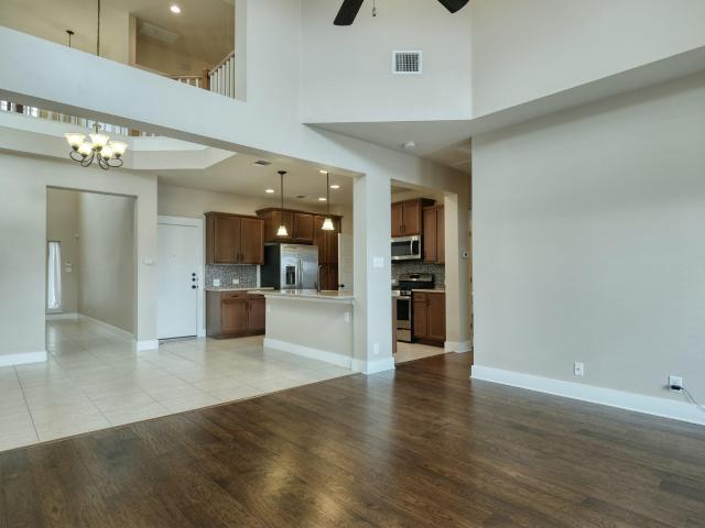 7320 Easy Wind Dr