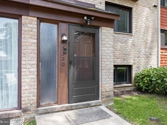 7320 Kerry Hill Court