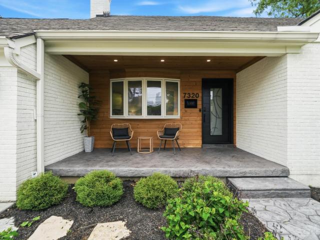 7320 S Timberlane Drive