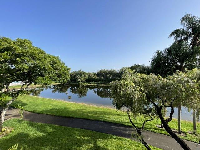 7321 Amberly Ln Apt 302, Delray Beach, FL 33446