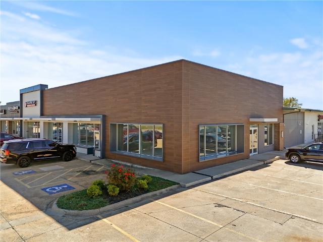 7321 Sunset Avenue Suite E 2