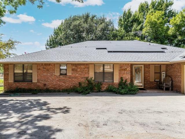 7323 Feather Bay Blvd, Brownwood, TX 76801