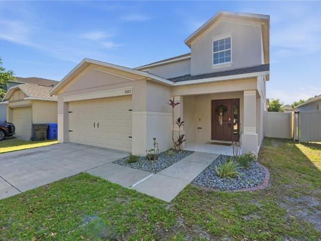 7323 Lumber Port Dr, Ruskin, FL 33573