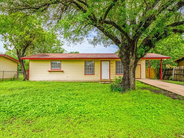 7323 Quiet Valley St, San Antonio, TX 78242