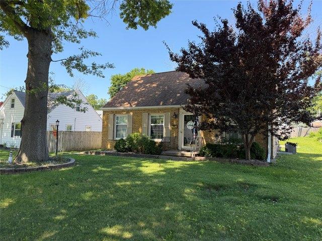 732 10th St, West Des Moines, IA 50265