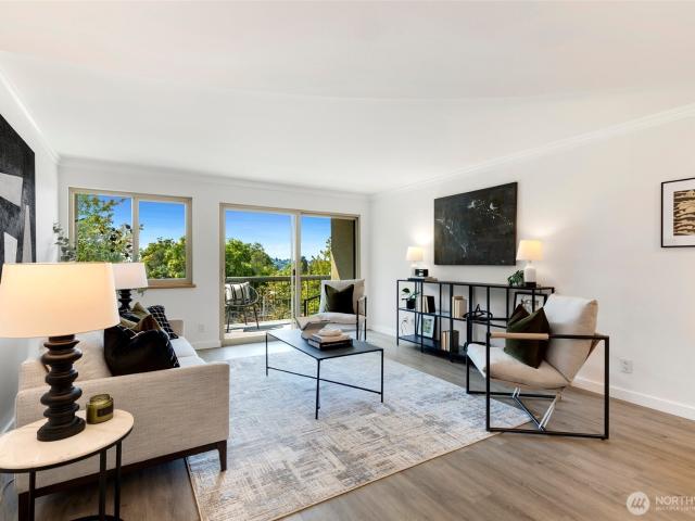 732 11th Avenue E # 305
