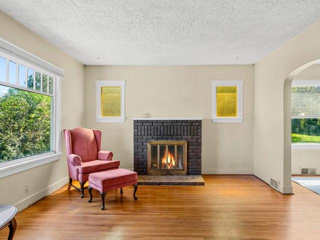 732 4th Street