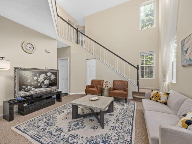 732 County Line Road
