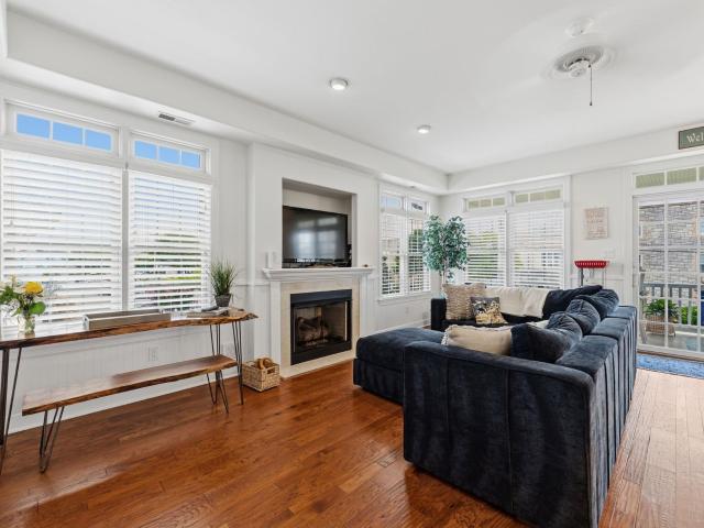 732 Central Ave