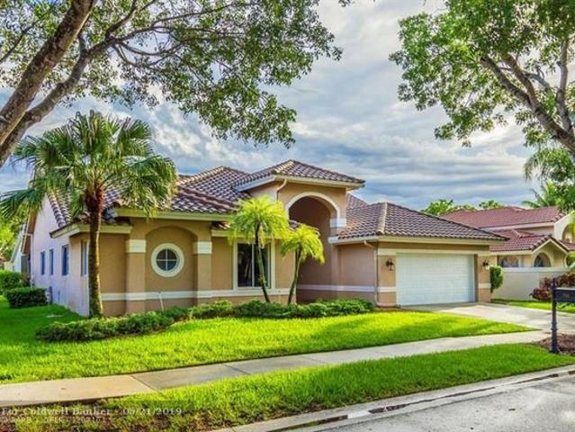 732 Crescent Way, Weston, FL 33326