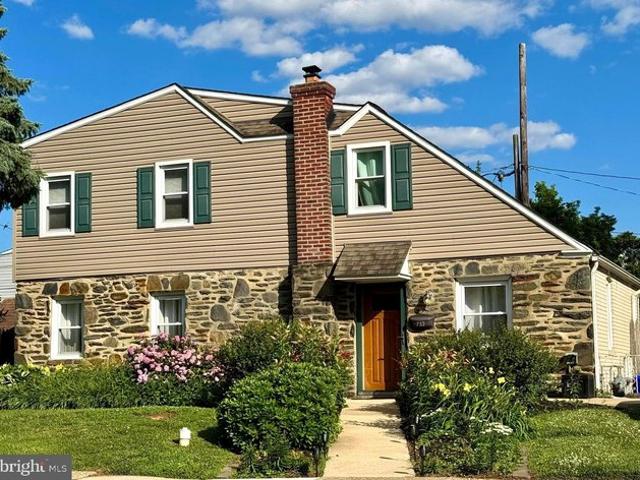 732 Cricket Ln, Aldan, PA 19018